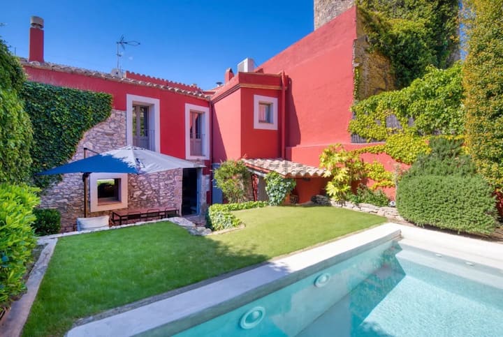 18th-century Stone House With Pool & Castle Views - Begur