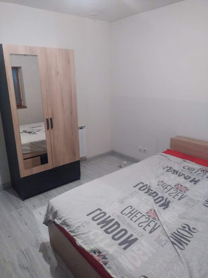 Chambre Individuelle Avec Fenetre - Beaugency