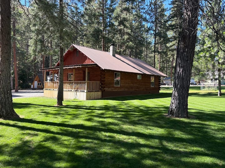 Washo's Conconully Log Cabin • On The Creek - Conconully State Park, Conconully