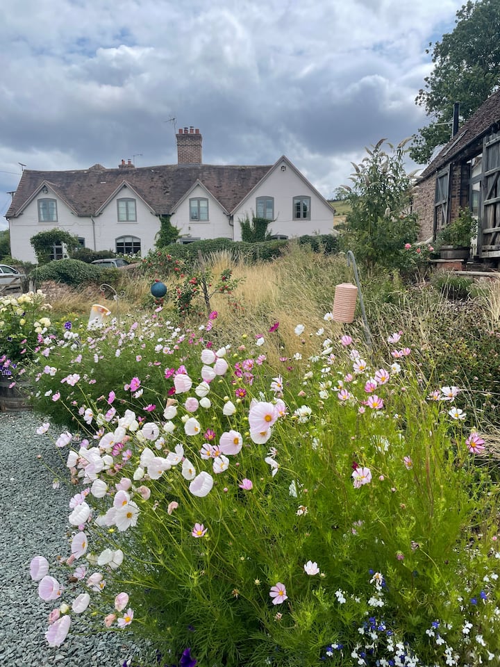 Beautiful Shropshire Farmhouse - Bridgnorth