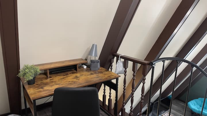 A Frame House | Unique Airbnb Stay | 2/1 W&d - Fort Wayne, IN