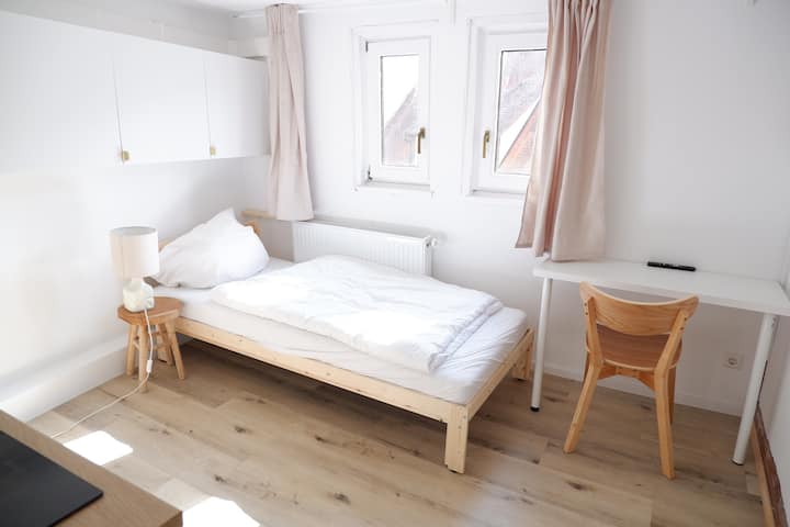 2 Zimmer Wohnung Im Zentrum - Tübingen