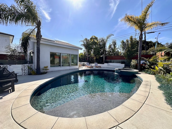 Spacious Chic Westside House W/pool & Hot Tub - Culver City, CA