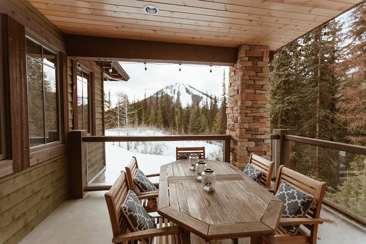 Mountain View Chalet - Ultimate Comfort - Rossland