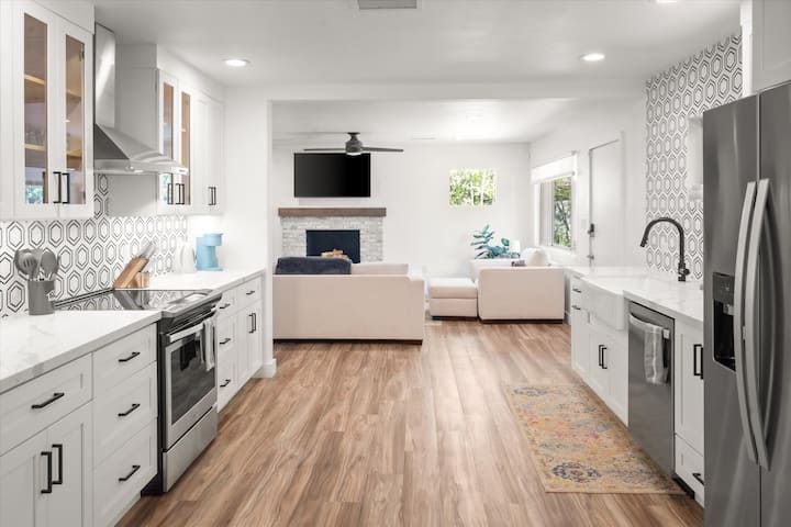 Modern/remodeled 3br Close To Everything | Hot Tub - Sedona