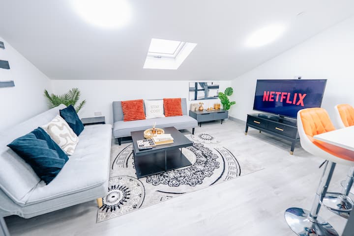 New 3 Bedrooms Apartment |Fast Wifi | Free Parking - Cardiff