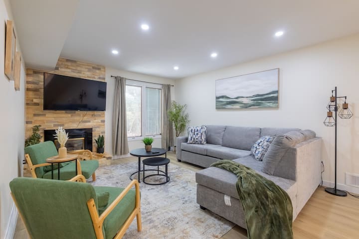 Modern Luxury 4br: 6 Beds: 7 Min > Masonville - London, Ontario