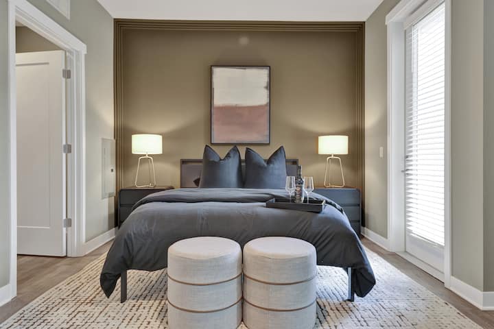 Urban Comfort | Downtown Bhm | Pool - Birmingham, AL