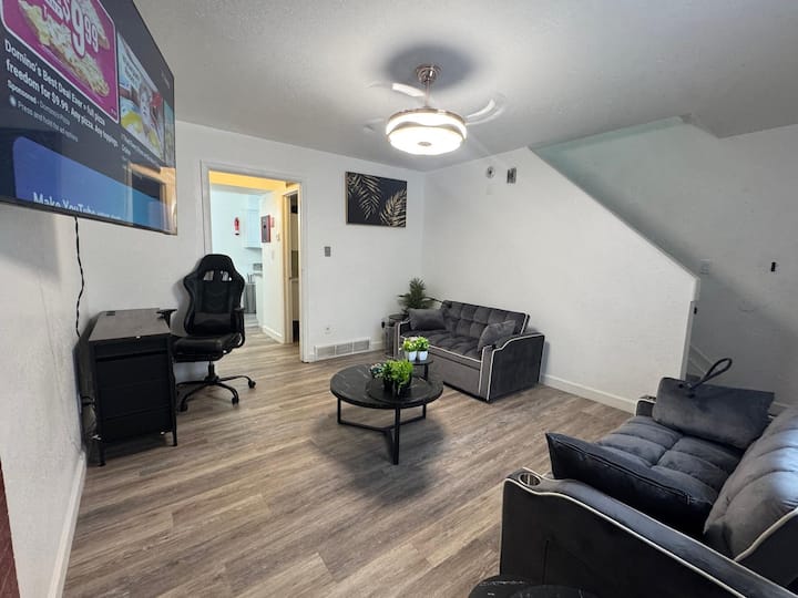 The Chautard Suite - Pueblo, CO