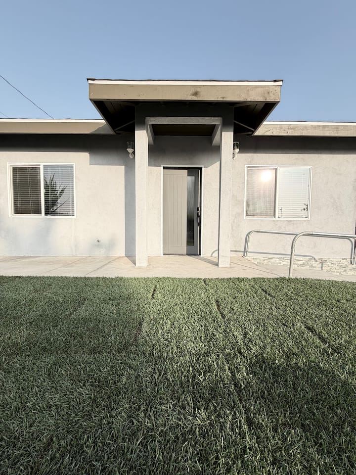 Stylish Modern Home | Central | Gated - Rosemead, CA