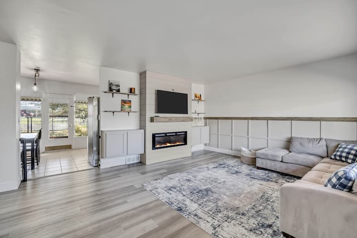 Refreshed Orem Home With Bunk Bed - Orem, UT