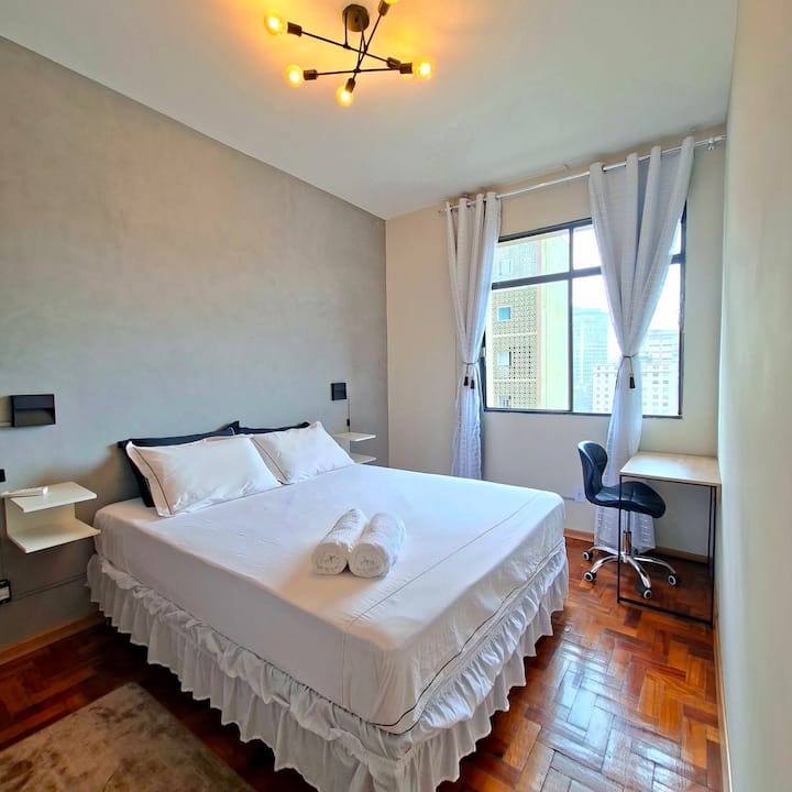 Hipercentro Bh |Charmoso Com óTima Localização - Belo Horizonte