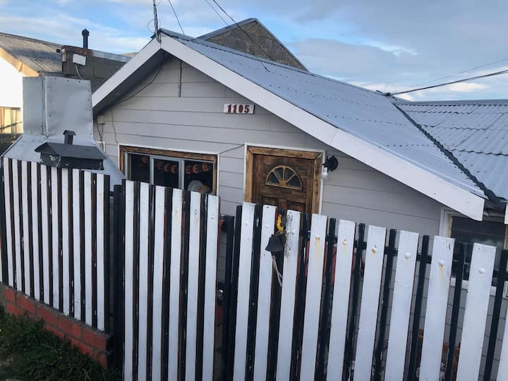 Casa Familiar Con Ambiente Para Niños - Punta Arenas
