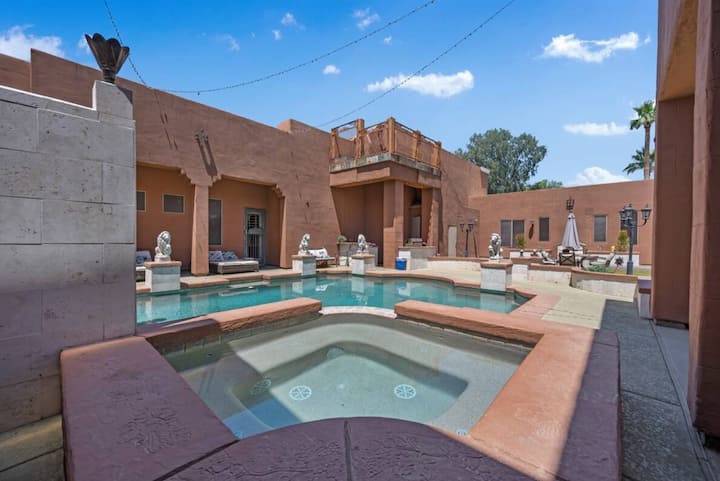 Glendale Getaway W/ Pool, Game & Theater Rooms - Glendale, AZ