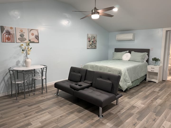 Cozy Guest House - Concord, NC