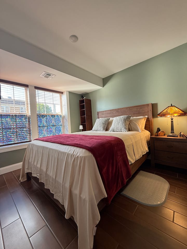 La Casa Del Rincon “Aquí Es Donde Brilla El Sol” - Newark, NJ