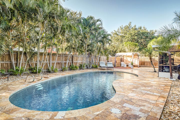 Family Winter Haven Retreat W/ Pool & Game Room - ウィンターヘイブン, FL