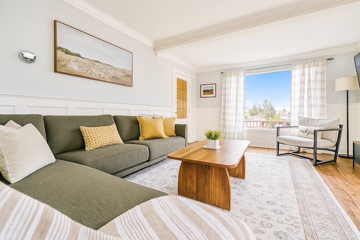 The Lakeview Oasis - 