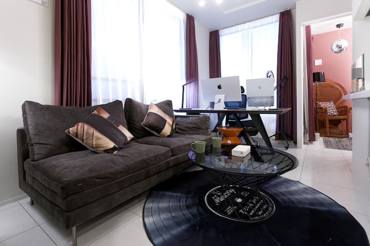 Bohemian Rhapsody Sapporo Digital Nomad Work - Sapporo