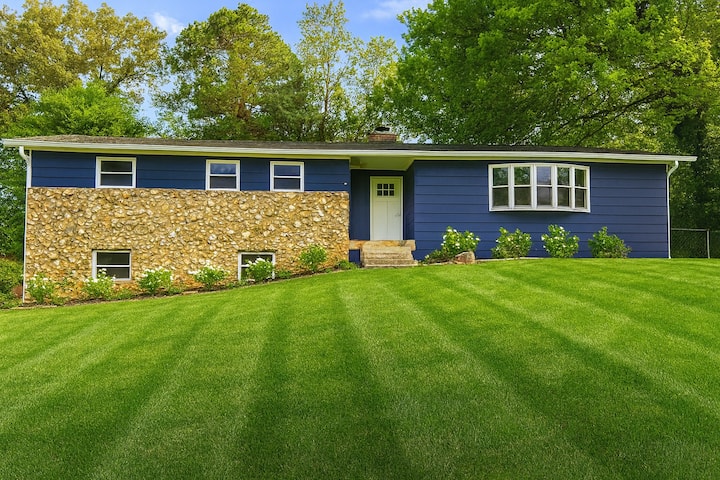 Family Getaway Near Ut & Smoky Mountains - Neyland Stadium Knoxville