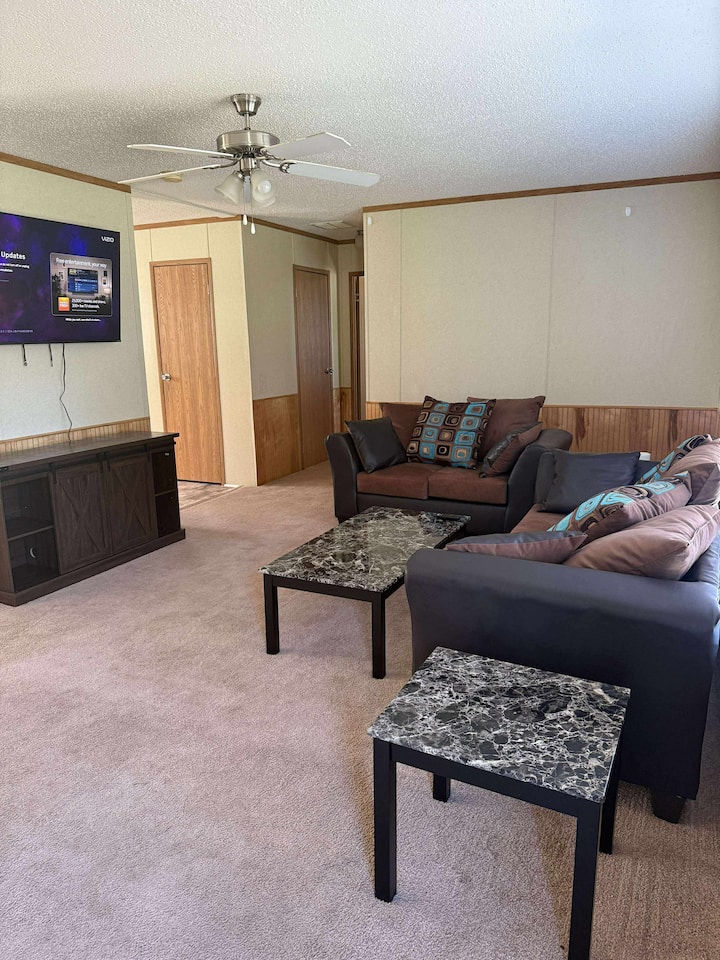 Spacious 4br Near Meta – Sleeps 8 Comfortably - Start, LA