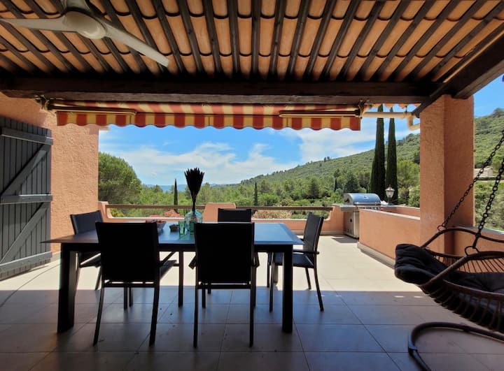 Maison Avec Piscine Et Aire De Jeux 6 Pax. - Le Luc