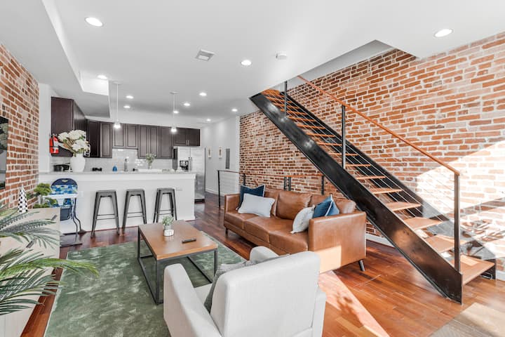 "Bella Vista" Home For 12 Guests With Rooftop - Washington