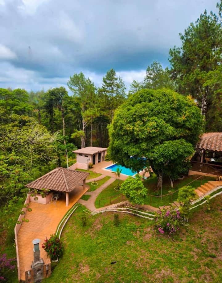 Hacienda El Eden El Valle De Cerro Azul - Panama City