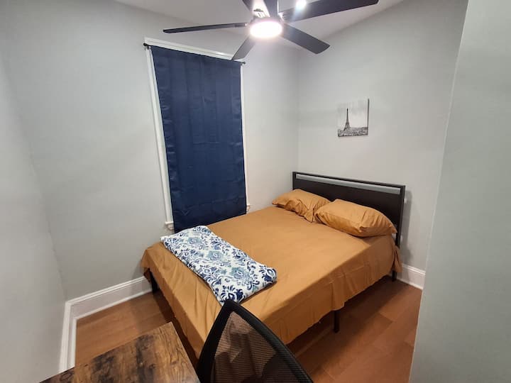 #2b- Cozy Modern House At Condict St, Jersey City - Hoboken, NJ