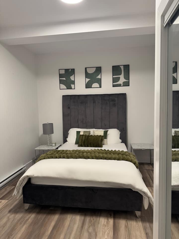 Uptown Saint John Modern & Stylish Stay - 聖約翰