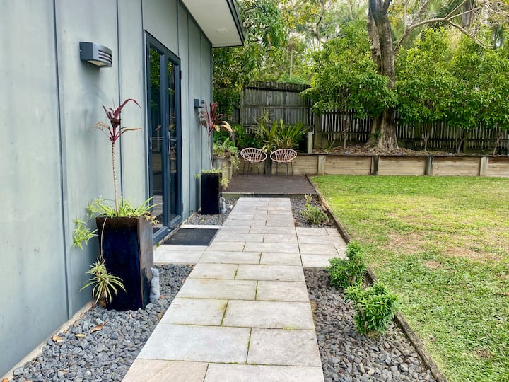 Private Studio Bungalow In Buderim - UniSC Arena
