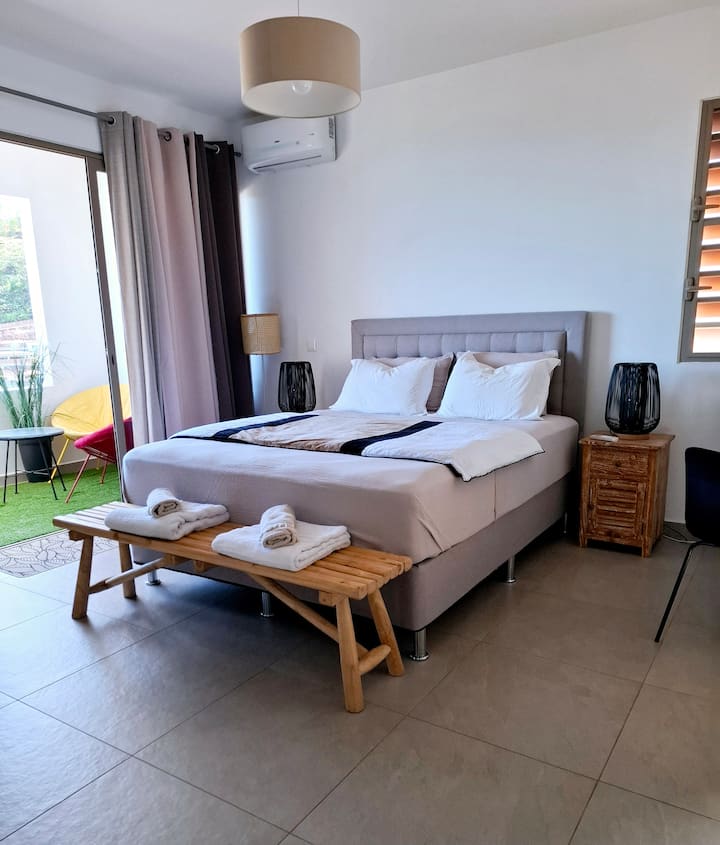 Chambre Hiogi Vue Ocean & Piscine - French Polynesia