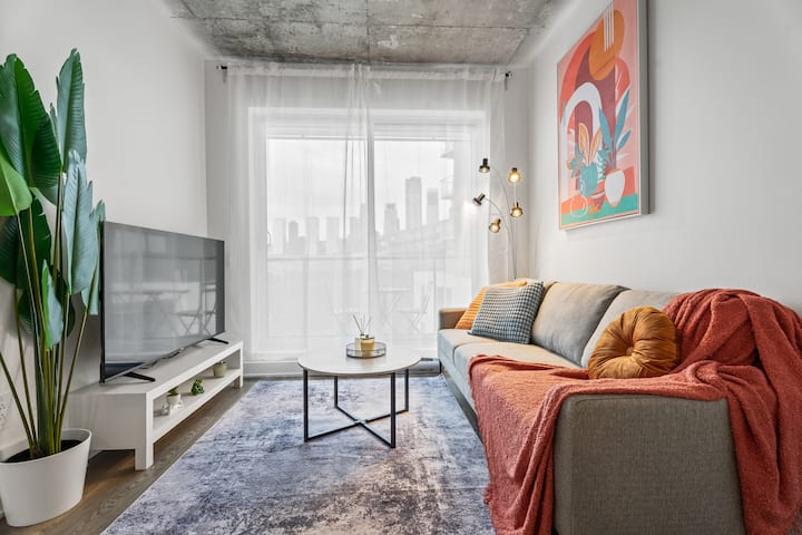 Stunning 2br Condo Near Downtown | Prime Location - Montreal