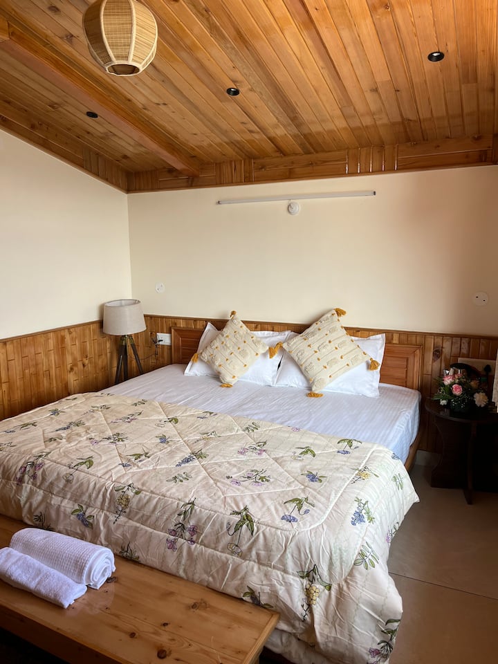 Sarvam Retreats In Shimla - Shimla