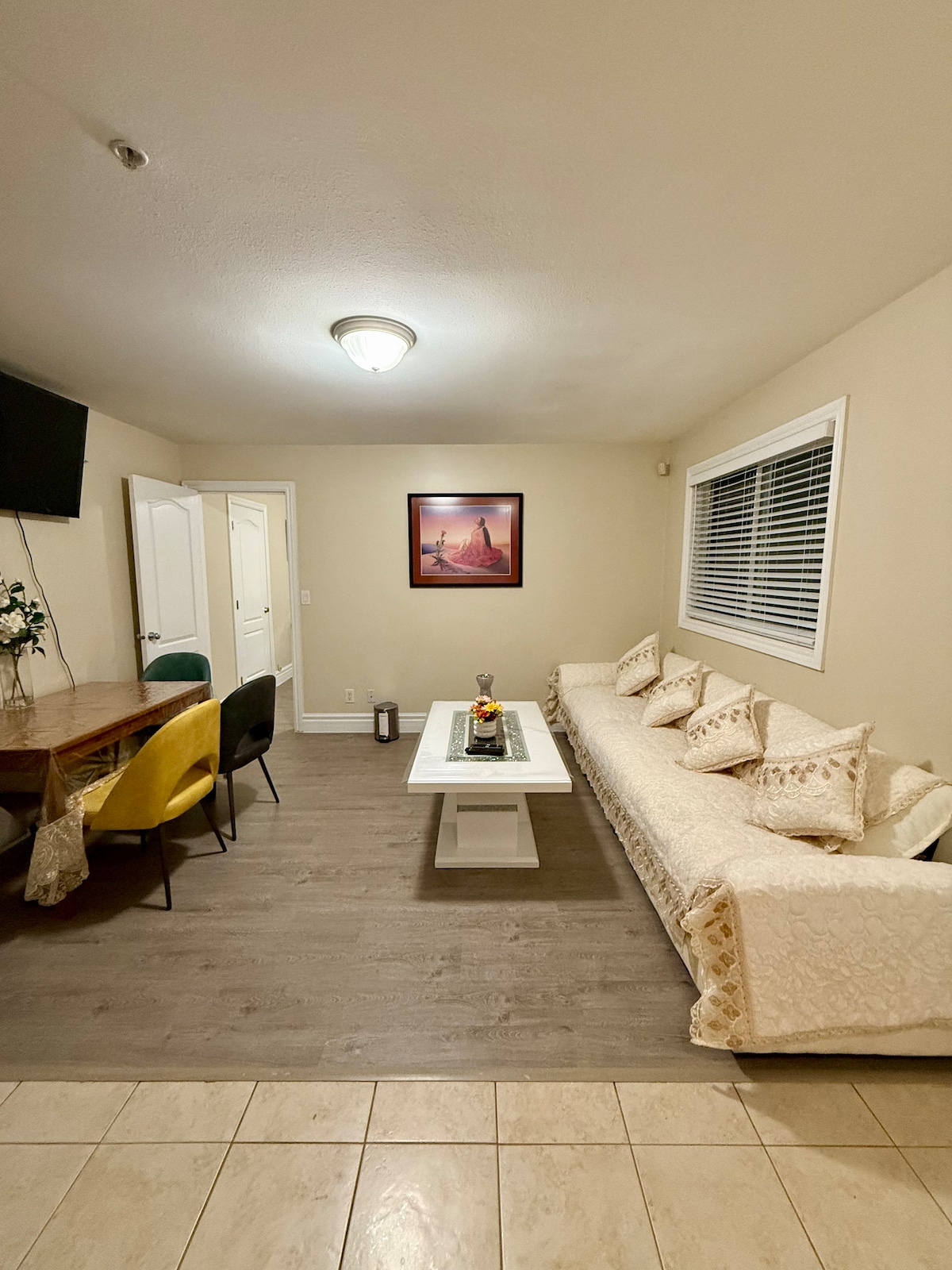 Modern 2BR Garden-Level Suite near Fraser River - Airbnb