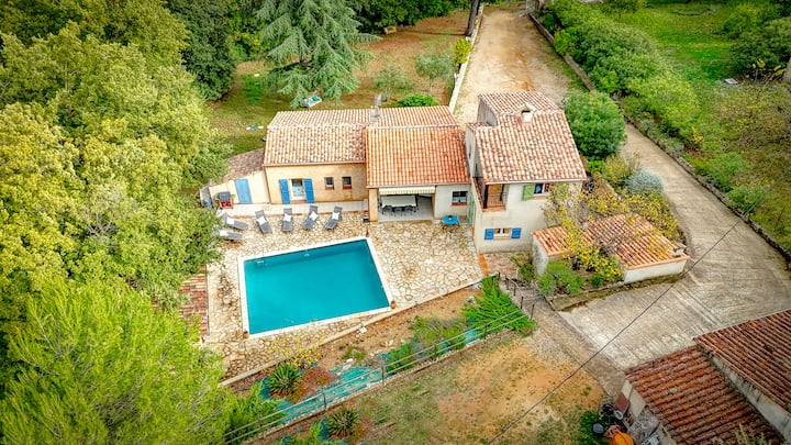 Villa "Léonfine"
Chambre D'hôtes
"L'olivette" - Le Luc