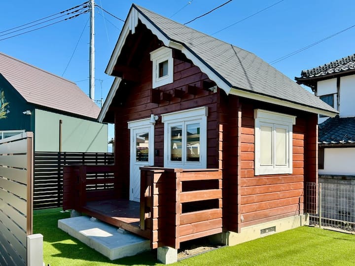 南アルプス市のミニログハウス - Shizuoka