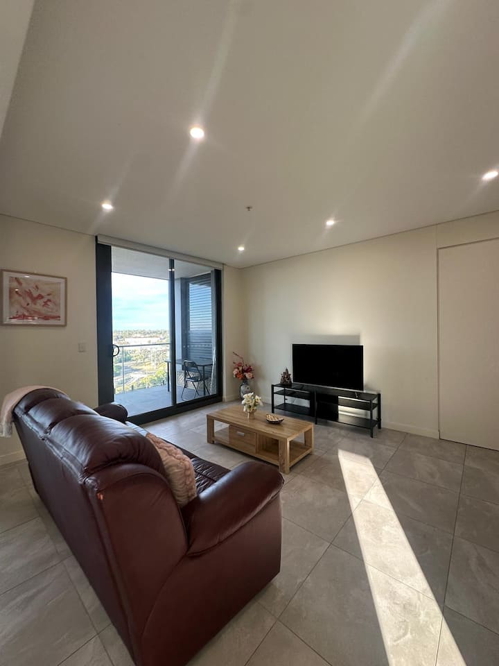 Skyhigh 2br – Stunning Sydney & Parramatta Views - Liverpool