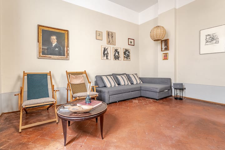Charming Apartment In Ponte Santa Trinita - Florenz