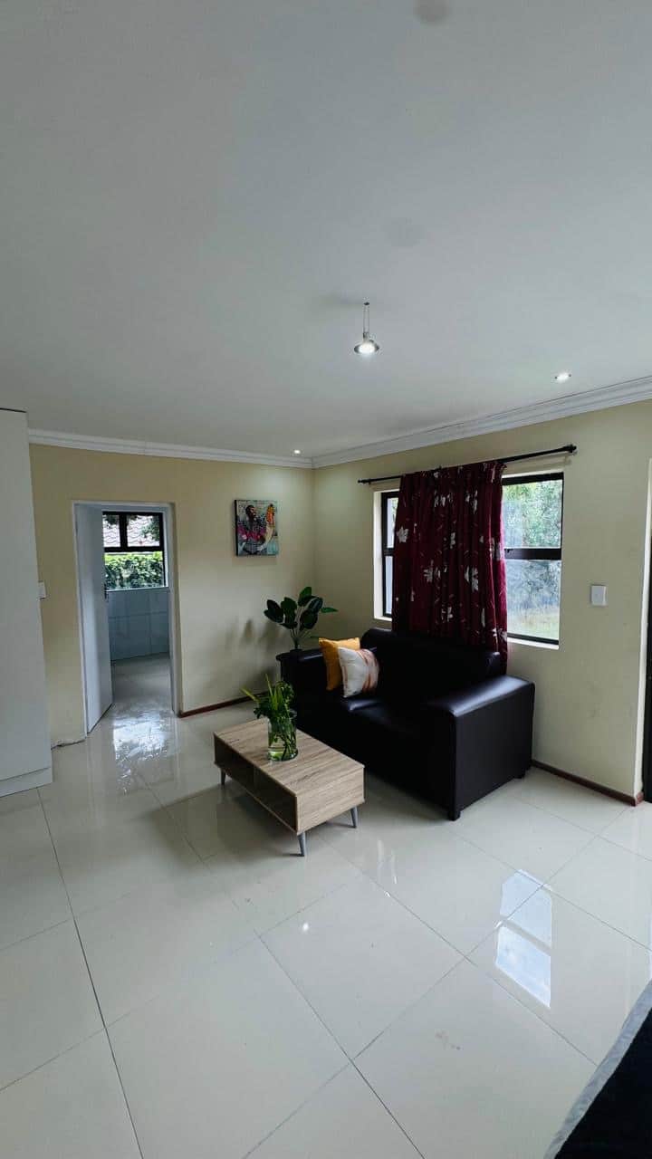 Urbanzulu House Cottage - Sandton