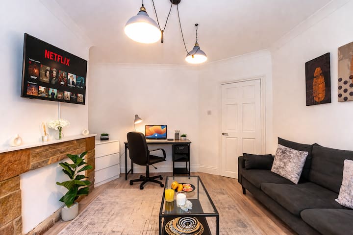 3-bedroom House With Parking Next To The Hospital - Southampton