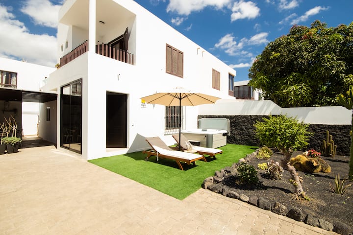 Casa Amapolas 14 - By Az Rentals - Puerto del Carmen