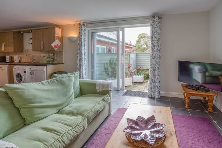 Waders - 2 Bedroom Coastal Retreat In Hunstanton - Hunstanton