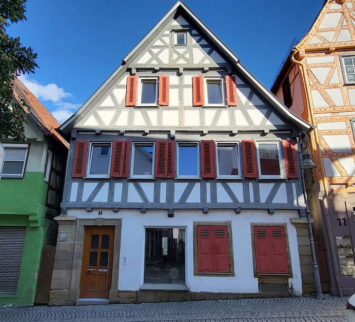 Mein Heimquartier – Ferienwohnung Im Fachwerkhaus - Waiblingen