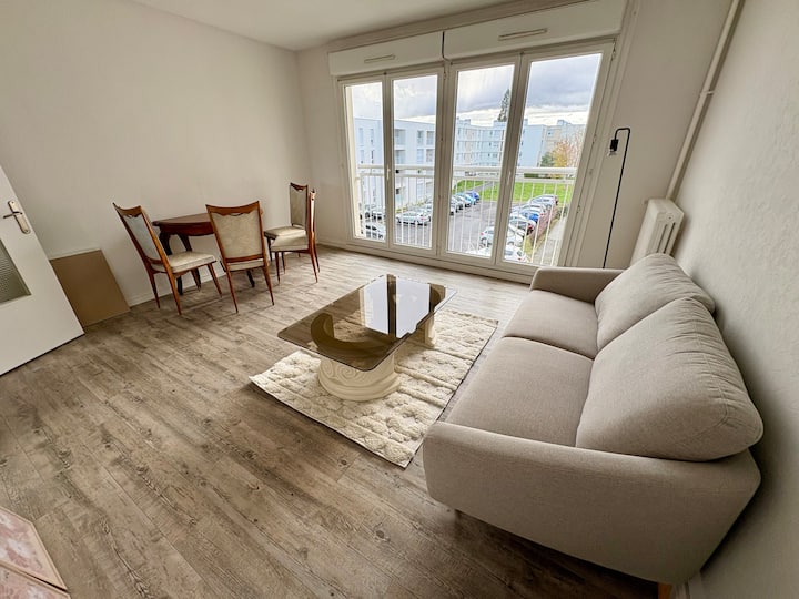 Joli Appartement - 2 Chambres - Issoire - ibis Issoire