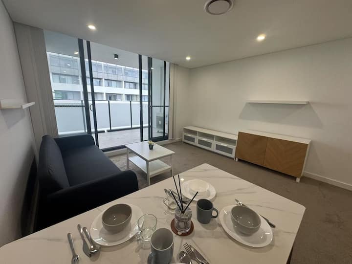 Wolli Creek两室两卫公寓·交通便捷，临近海滩 - Sydney