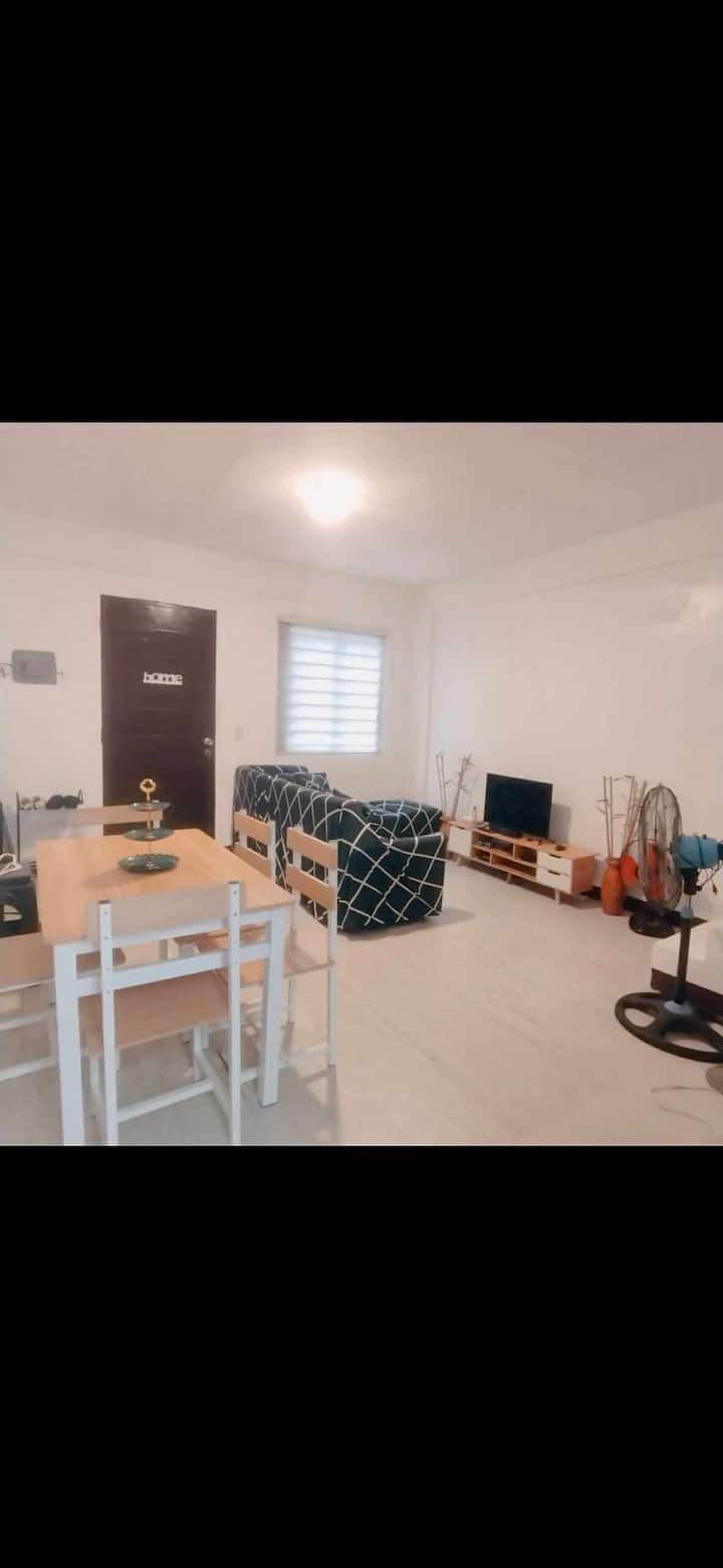 3-j Transient House - Pila, Philippines