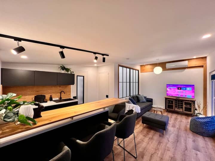 Moderne Und Komfortable Fewo Im Taubenhaus - Bad Lausick