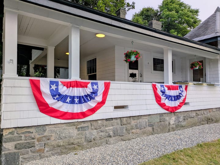 Grand Village Home - Corinth, NY