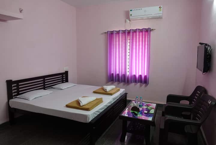 Centrally Located Room In Gokarna - 1 - Gokarna